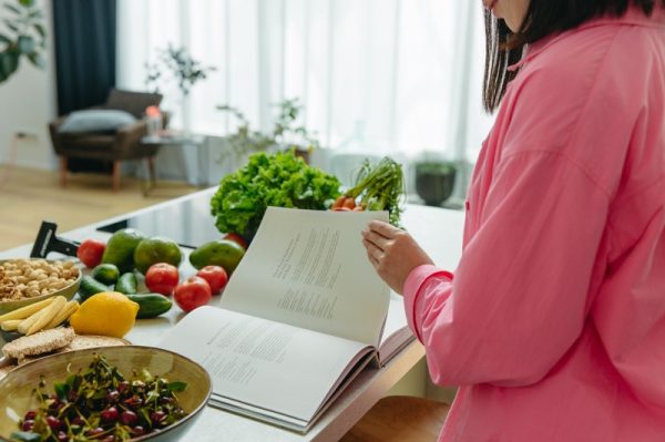 The Top 10 Best-Selling Cookbooks on Amazon | The Fairways at Bey Lea